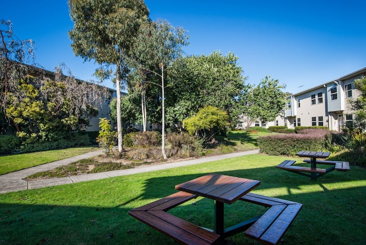 3 Bedroom Apartment In Berwick - Beaconsfield