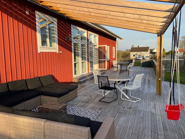 Havsnära Paradis: Stort Familjehus I Lugnt Område - Onsala