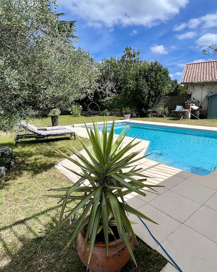 Agréable Maison Proche Bordeaux - France