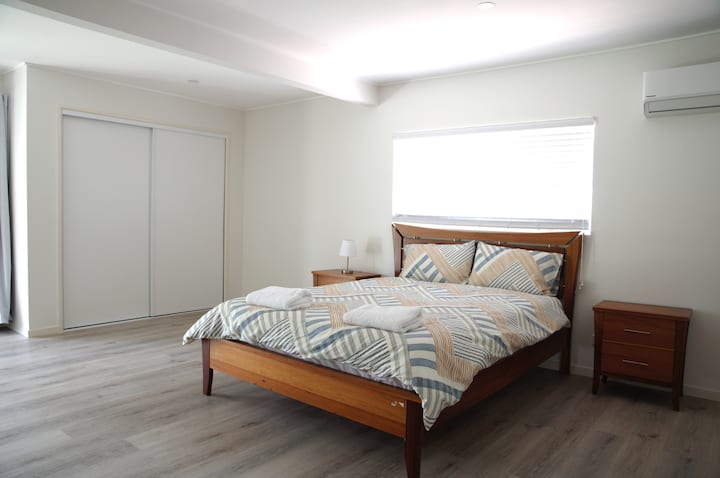 Spacious 4 Bedroom House In Algester - Brisbane