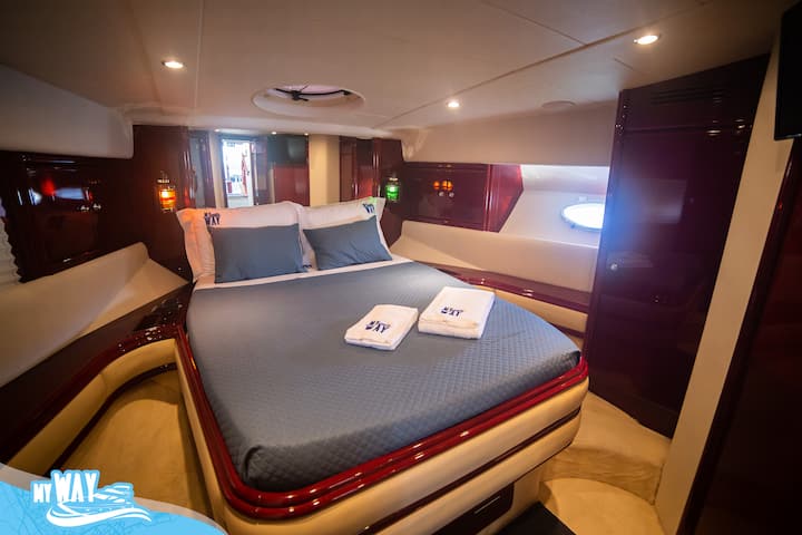 5 Star Yacht In The Heart Of The City - Viana do Castelo