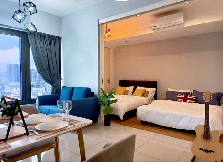 Musica Suite Georgetown 2-10pax 2 Br Tropicana 218 - Penang
