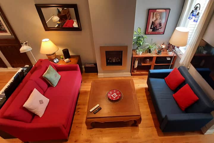 Cozy, Modern Townhouse, Great Location! - Toronto
