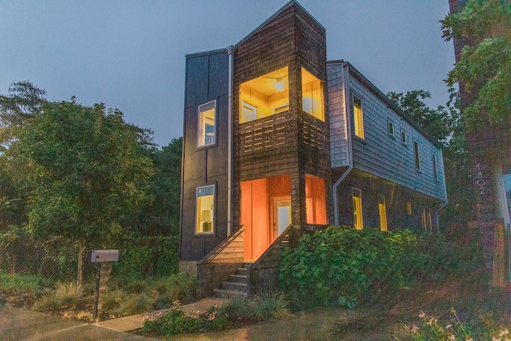 Brilliant Southside Home On 2 Acre Park
Pets+yes - Chattanooga, TN