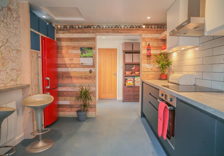 Contemporary House Close To Beach & Coast Path - St Agnes