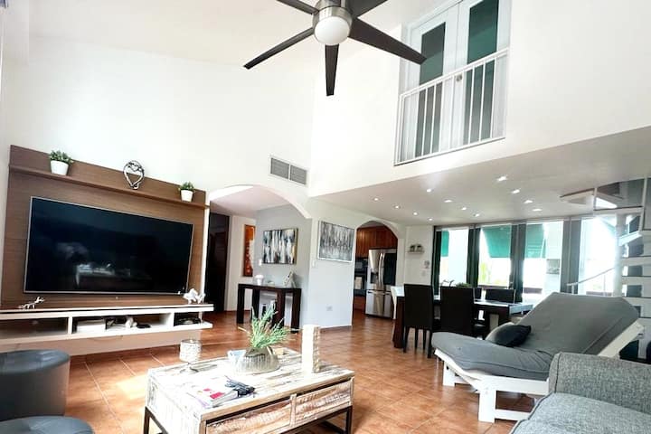 Lovely Sunrise View  Villa @ Río Mar - 波多黎各