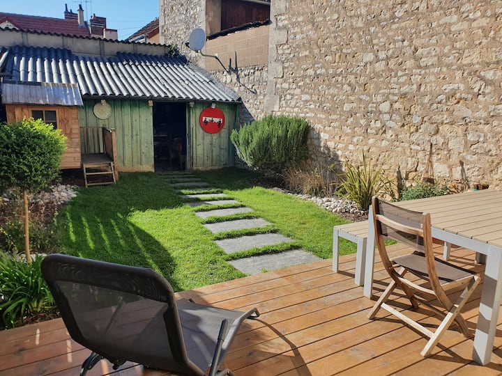 Maison De Ville Avec Jardin - Bourges