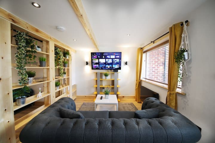 Fabulous Renovated Studio Apartment Headingley - Leeds