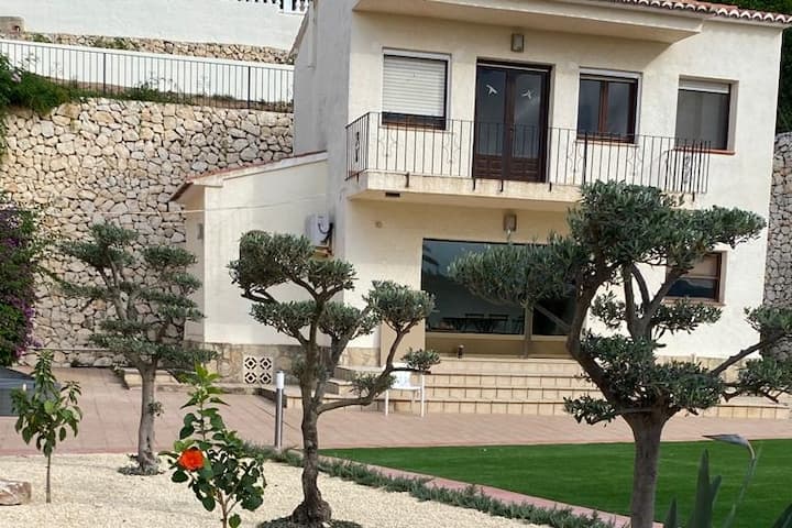 Villa Alta Mara, Moraira 
Licence  Vt-489439-a - Bonaire