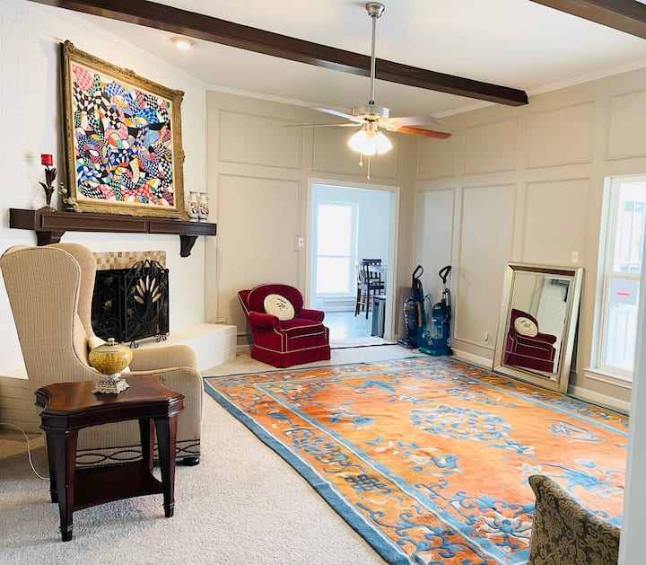 Cozy Bedroom – Central Location | 30+ Day Welcome - Carrollton, TX