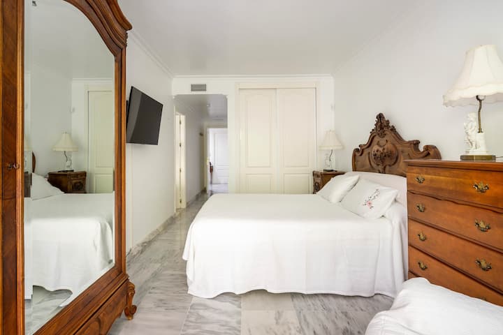 Private Bedroom In Marbella Center Near Beach - Marbella