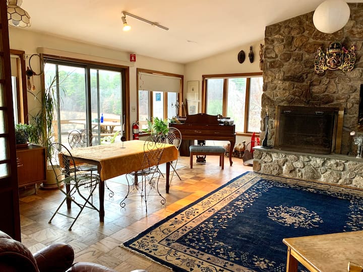 The Hill House At Stone Mountain Farm - New Paltz, NY