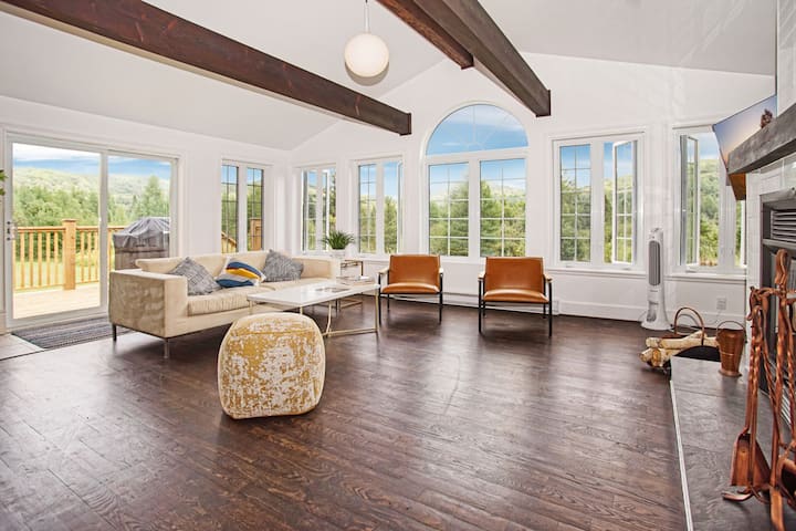 Contemporary 3 Bds Chalet In Mont Tremblant - Laurentides