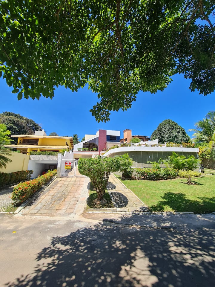 Maravilhosa Casa Com 05 Suítes , 02 Piscinas - Salvador