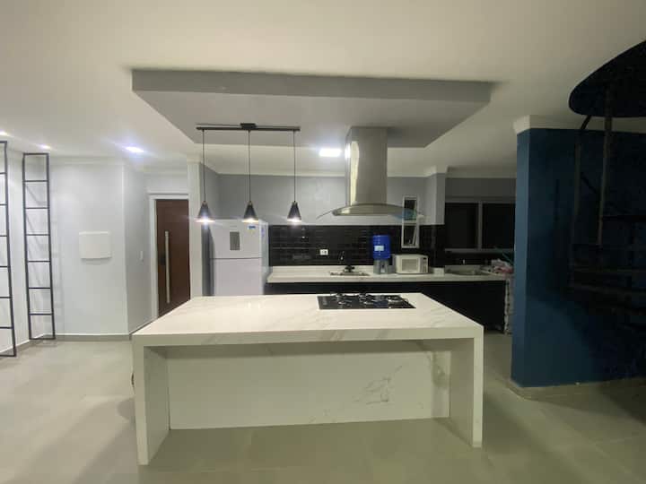 Cobertura Duplex Com áRea Gourmet Praia Da Enseada - Guarujá