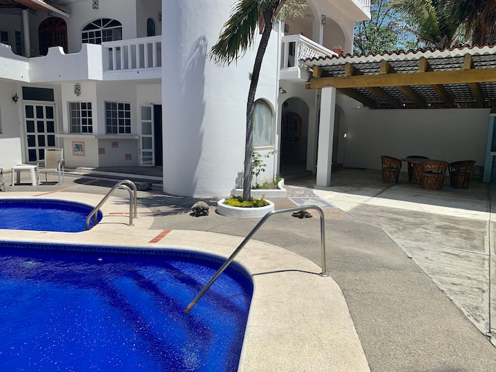 Great Location Just A Few Steps From The Beach !! - Bucerías