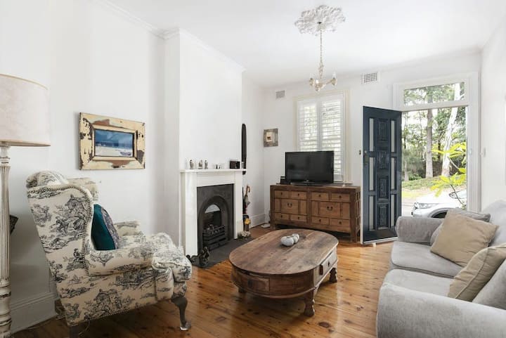Pyrmont — Charming 2br | Pet Friendly - UNSW Sydney