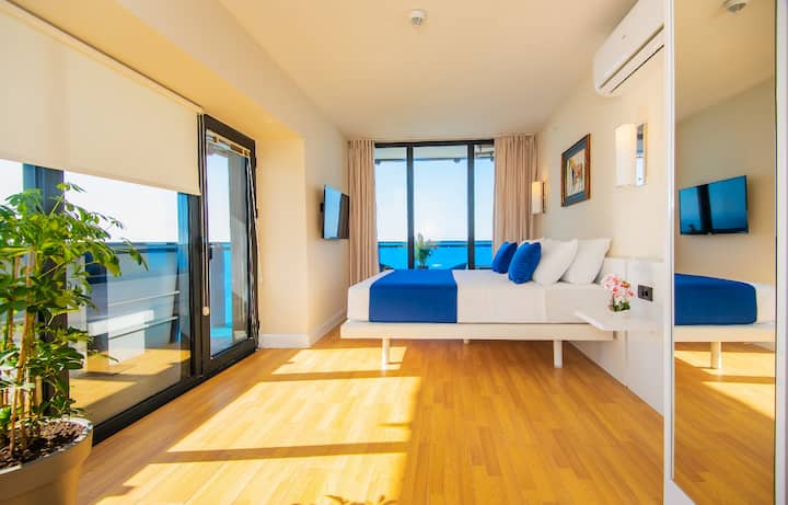 Panoramic Suite Two Bedroom Orbi City - Batumi