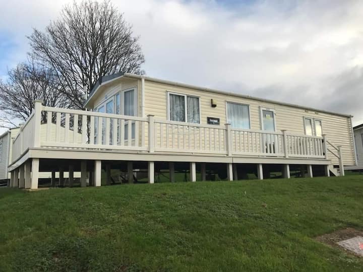 Seaside Views - Paignton