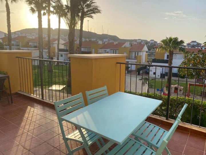 2 Bedrooms, 2 Bath Apartment With 2 Pools & Aircon - Vera