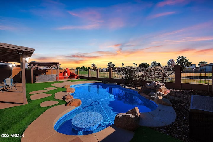 Luxury 3-br Home Wpool & Outdoor Bbq Area - Peoria, AZ