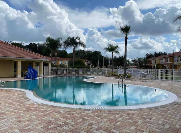 Villa Viclar 3bd/2.5 Bath In Gated Community - Kissimmee, FL