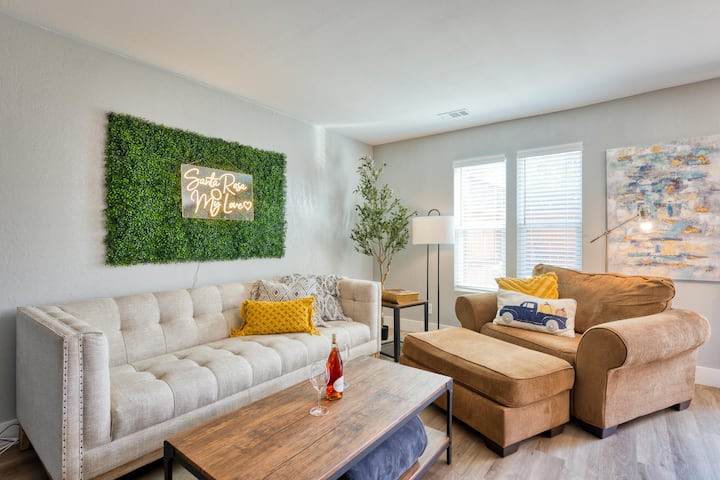 Monthly Rental  1 Bdrm In New Remodeled Townhome - Californie