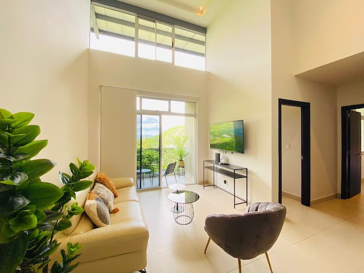 River View Apartment, Spacious & Central /Condo - Costa Rica