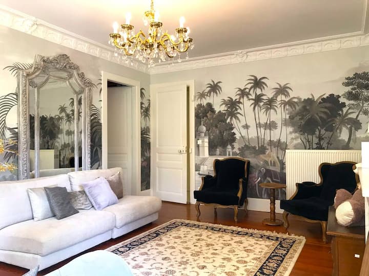 Chambre Bleue Dans Charmant Manoir Du 19ème Siècle - Dole