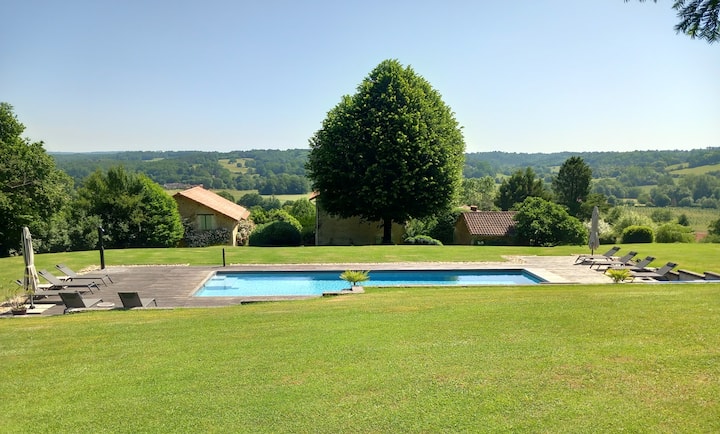 Gîte 'Bourdeilles' 4*- Piscine Vue Panoramique - Brantôme