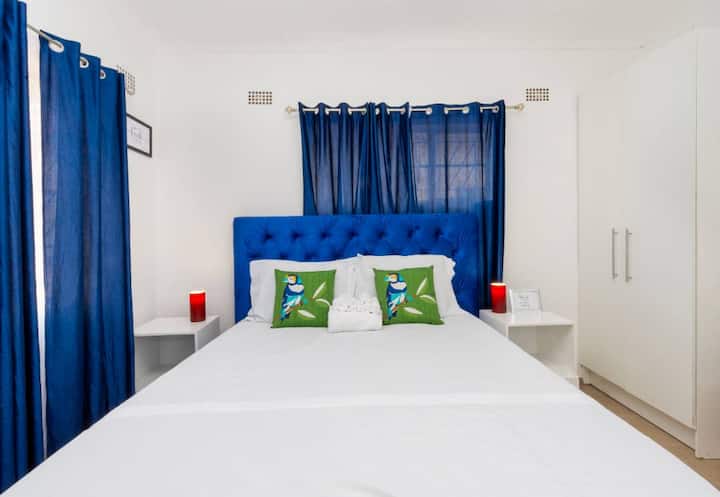 Charming Private Room: En-suite Bath Bulawayo - Zimbabwe