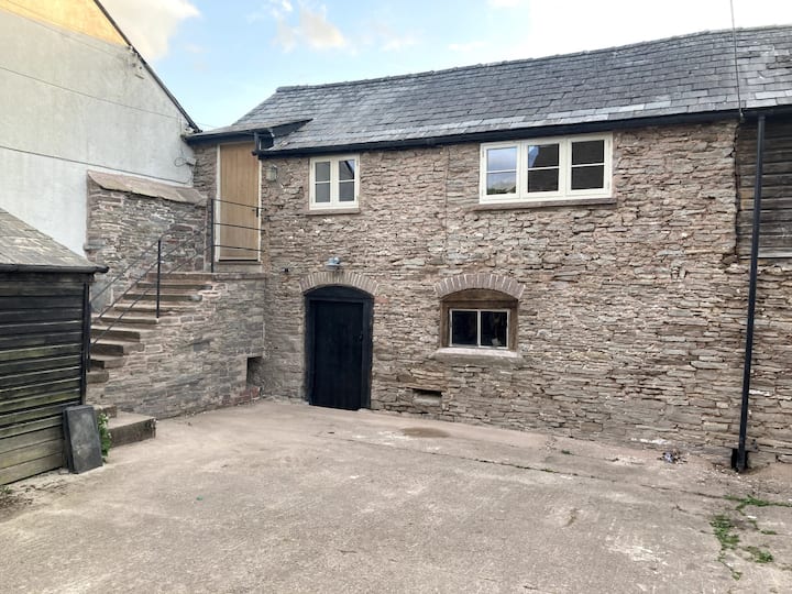 Cosy One-bedroom Flat With Beautiful Views - Hereford
