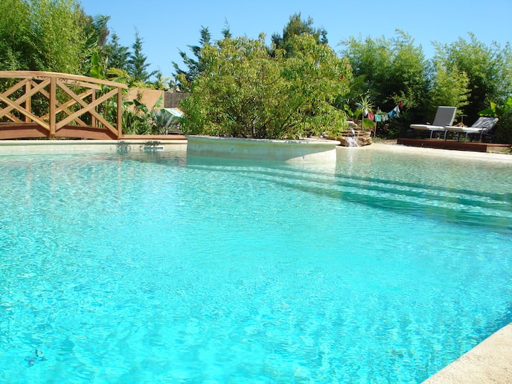 Le Patio Au Mas Des Bouteillans - Cuges-les-Pins