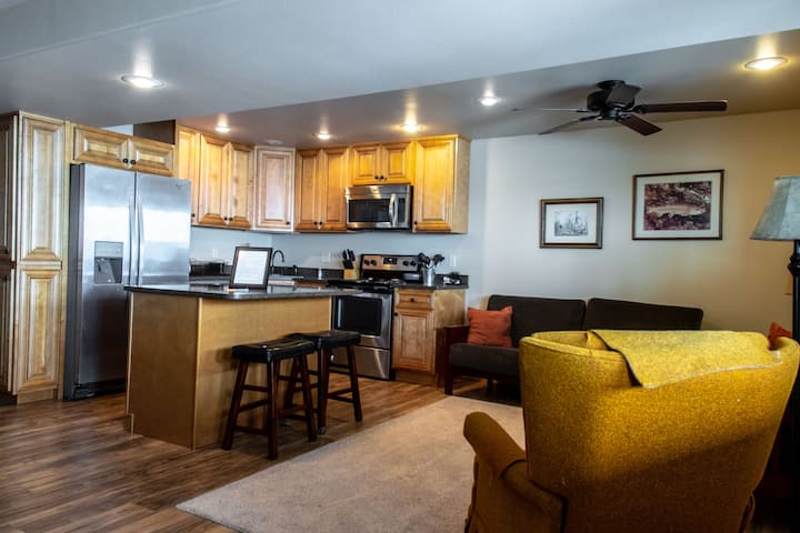 Riverview Overlook Lower Level 2-bedroom Apartment - Fort Smith, MT