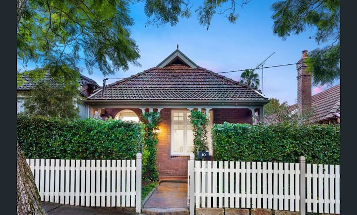 3-bedroom Federation Home - Crows Nest