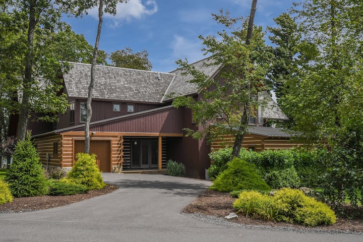 Pet Friendly 5br Chalet Ski-in-out W/ New Hot Tub! - Deep Creek Lake, MD