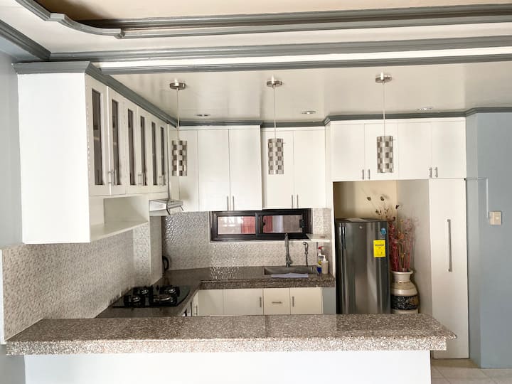 Spacious 1 Br Near City Center– 8 Min Drive - Baguio