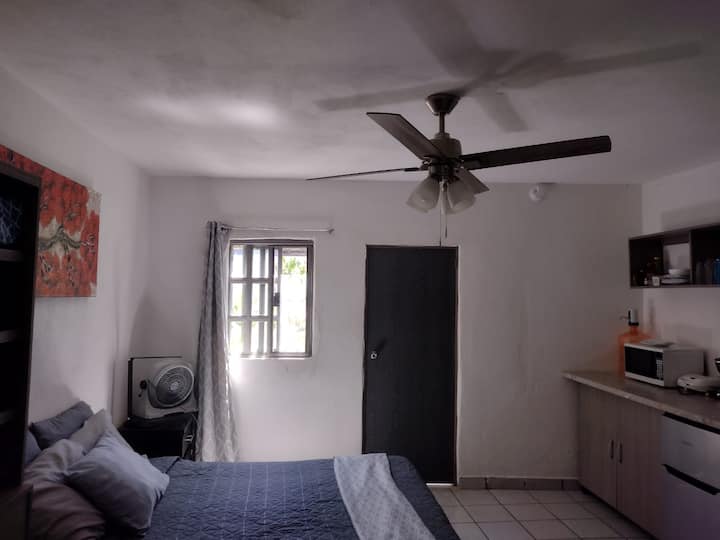 Habitación/loft Con Entrada Independiente Céntrico - Querétaro