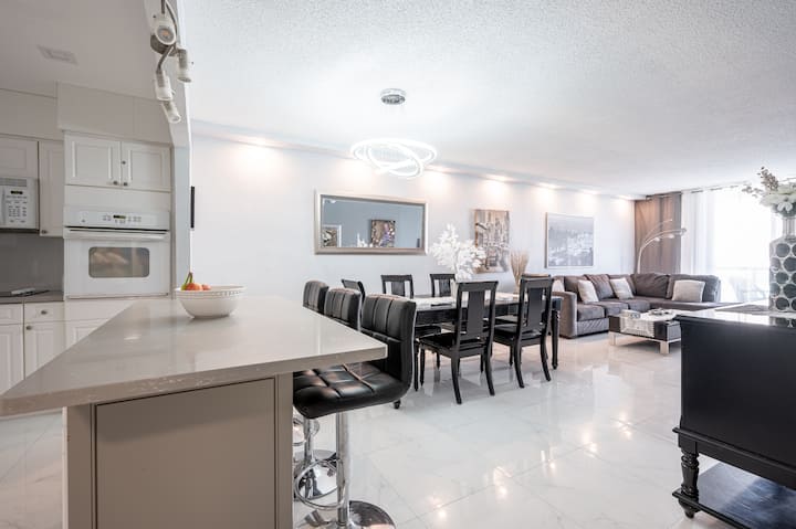 Destination Stays-ocean View Condo Miami - Sunny Isles Beach, FL