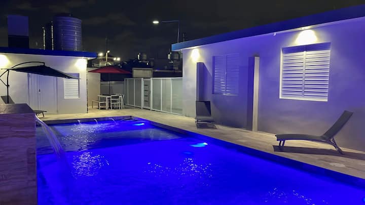 Gated Parking Heated Pool Generator Beach Walk - San Juan