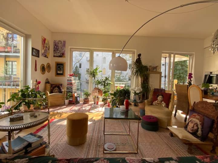 Lichtes Loft Mit Kunst, Dachterrasse Und Balkon - Hamburg Airport (HAM)