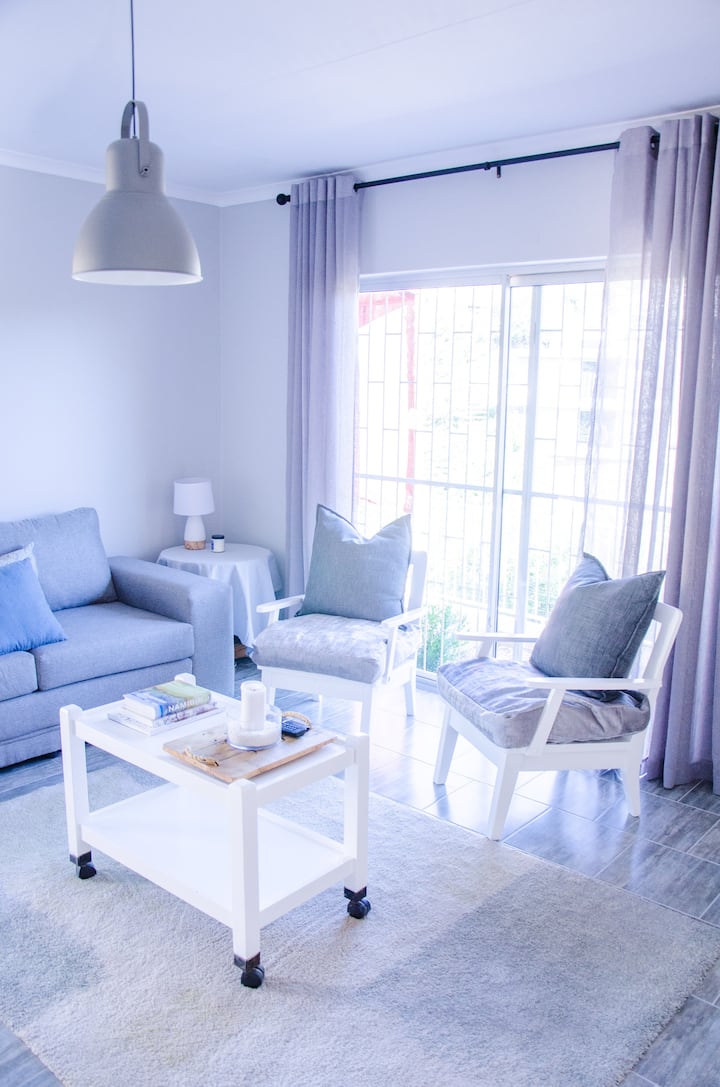 Neat & New Private 2 Bedroom Backyard Flat. - Windhoek
