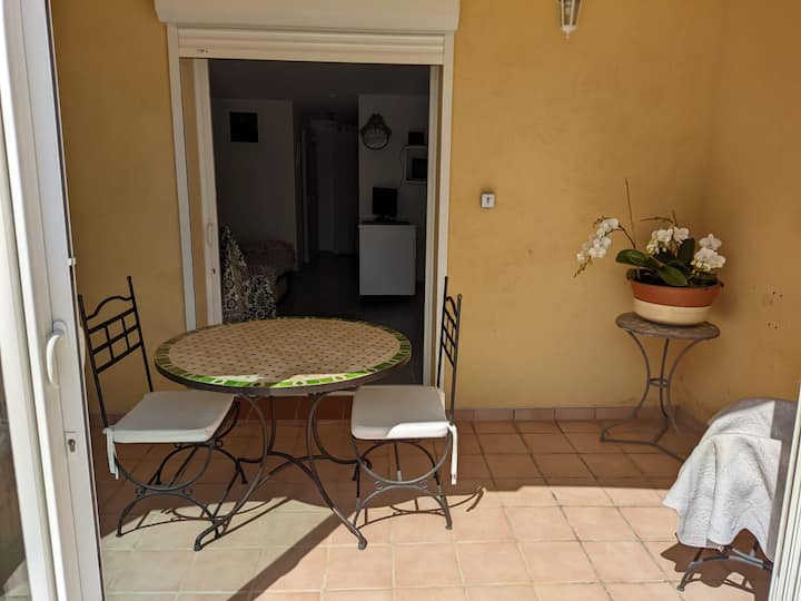 Studio Pour 2 à Six-fours Week-ends & Vacances - Six-Fours-les-Plages