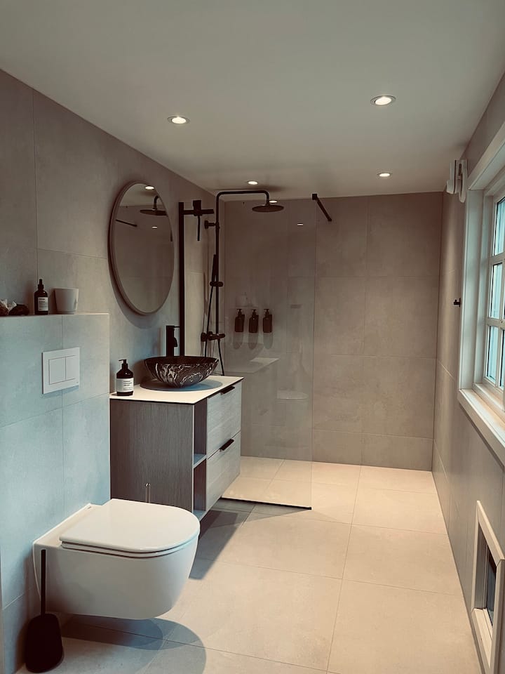 Lekker Privat Gjestesuite Med Privat Inngang. - Tønsberg