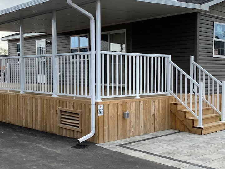 New 3 Br Cottage W Pool, Hot Tub, & Beach Access - Crystal Beach
