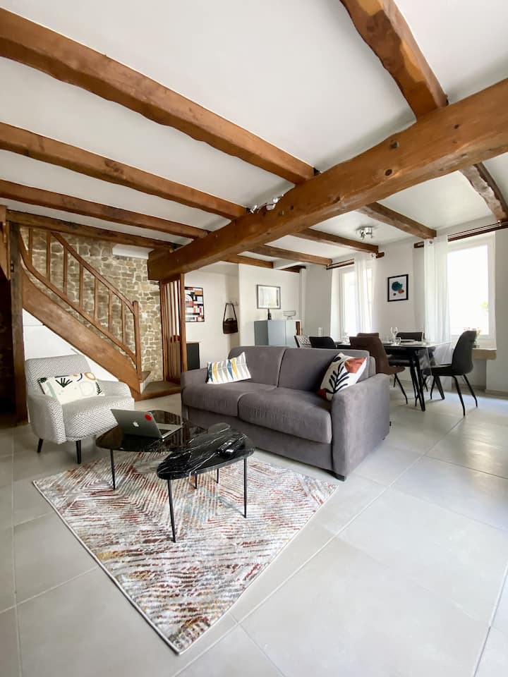 Maison Rénovée 2022, Patio Et Garage  Centre Lr ! - La Rochelle