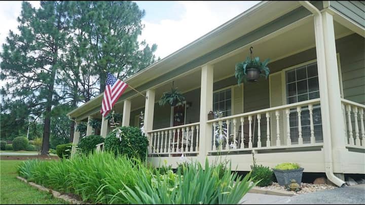 Southern Comfort - Family Friendly Home With Charm - Kennesaw, GA