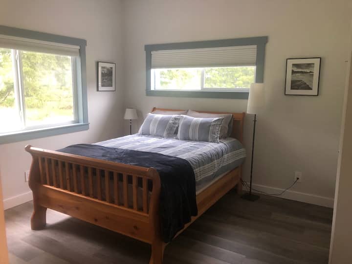 Relax @ Peaceful Fully Equipped 1br Rural Suite - Port Alberni
