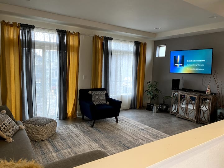 4bdr 4bth Beautiful Homeaway In Colorado - Aurora, CO