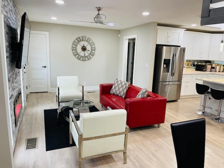 2 Master Bedrooms (4 Bedrooms) Belvedere/eastlake - Decatur
